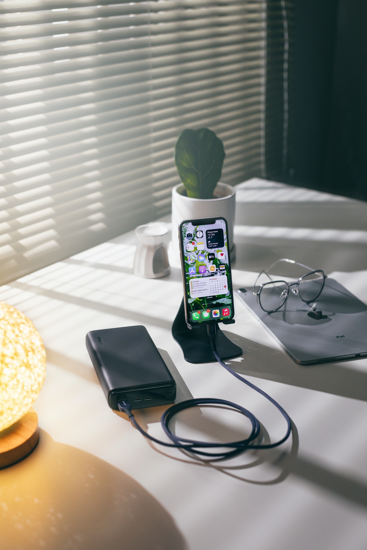 How To Tell If An iPhone Is Charging? - smalltechblog.com
